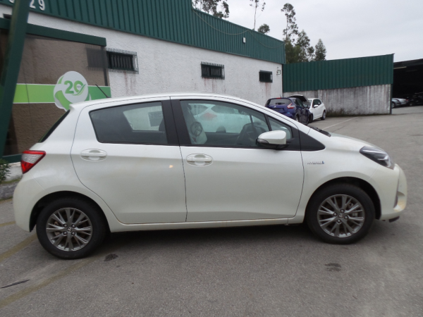 Engine mount TOYOTA YARIS (_P13_) 1.5 Hybrid (NHP130_) 3110215 | B-Parts