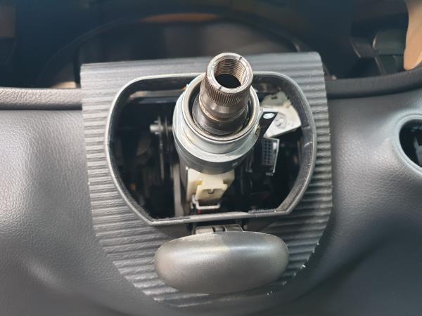 Steering column MERCEDES-BENZ C-CLASS (W203) C 200 CDI (203.007 ...