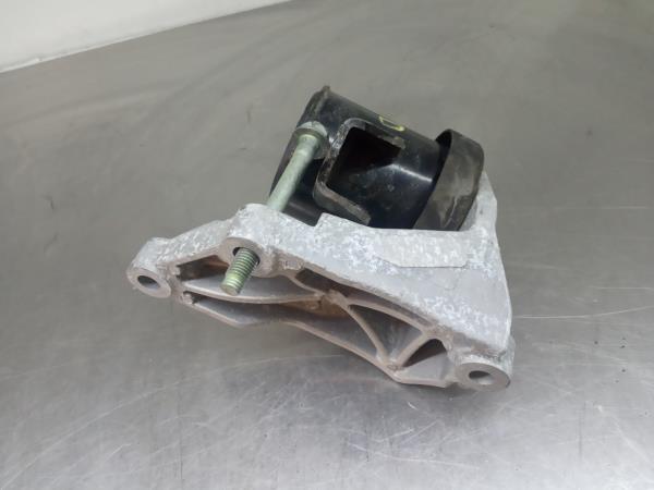 Engine mount NISSAN LEAF (ZE0) Electric 6792541 | B-Parts