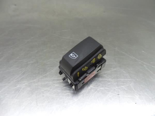 Switch DACIA SANDERO II 1.5 dCi 6468676 | B-Parts