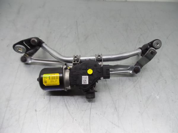 Front wiper motor RENAULT CAPTUR II Blue dCi 115 (HFAD) 6883777 | B-Parts