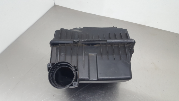 Air filter box PEUGEOT 308 CC (4B_) 2.0 HDi 3089535 | B-Parts