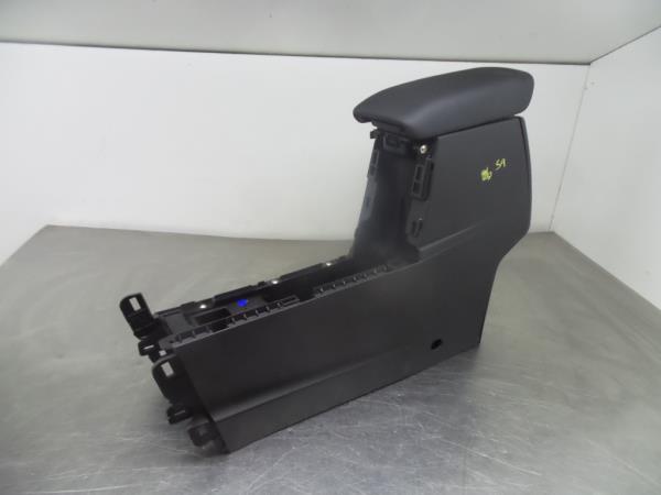 Armrest / Center console RENAULT CAPTUR II TCe 100 (HFMT) 7156104 | B-Parts
