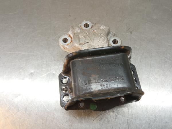 Engine mount PEUGEOT PARTNER Box Body/MPV 1.6 HDi 7674212 | B-Parts