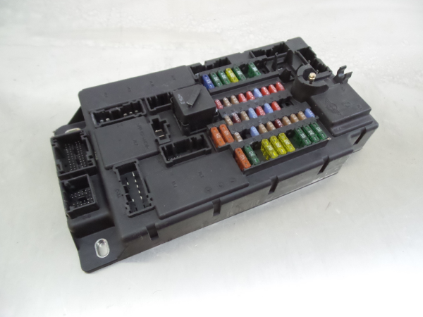 Fuse box MINI MINI (R56) One 3255192 | B-Parts