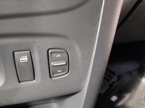 Right front window switch DACIA SANDERO II TCe 90 (B8M1, B8MA) 7017486 ...