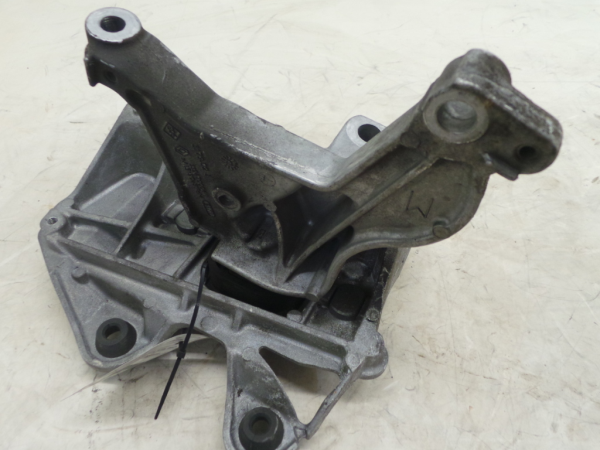 Soporte motor RENAULT LAGUNA III (BT0/1) 2.0 dCi (BT01, BT08, BT09 ...