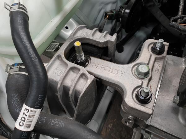 Engine mount KIA CEED (CD) 1.0 T-GDI 9256977 | B-Parts