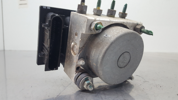 ABS pump MERCEDES-BENZ C-CLASS (W203) C 220 CDI (203.008) 4461472 | B-Parts