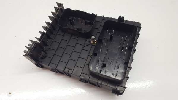 Fuse box VW POLO (6R1, 6C1) 1.2 TSI 16V 1K0937124P | B-Parts