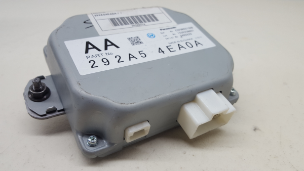 Electronic module NISSAN QASHQAI II SUV (J11, J11_) 1.6 dCi 3089240 | B ...