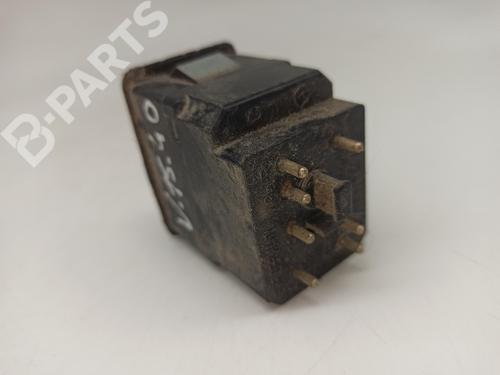 Switch MERCEDES-BENZ 123 Saloon (W123) 200 D (123.120) 11293749 | B-Parts