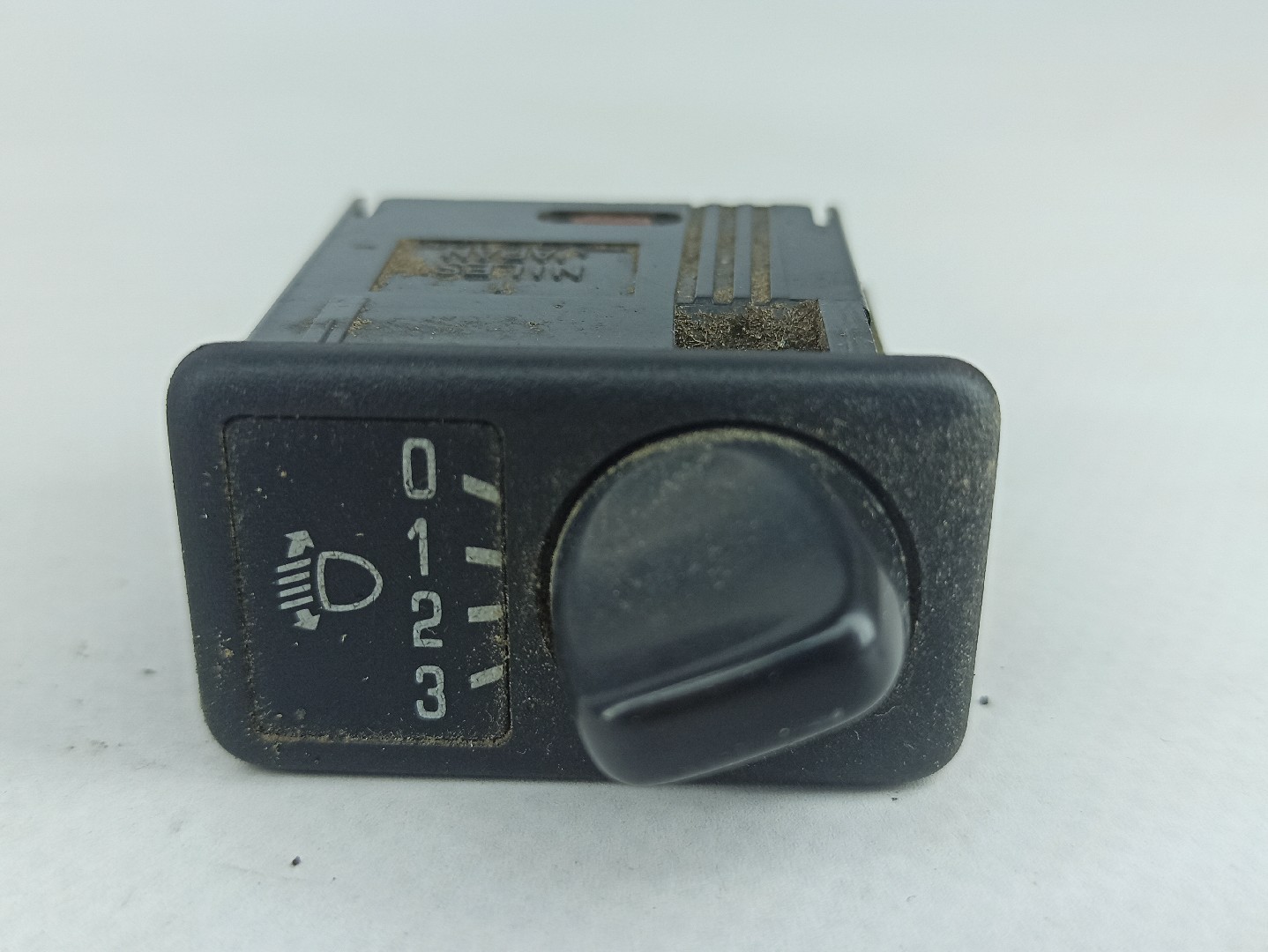 Switch NISSAN NAVARA Platform/Chassis (D22) 2.5 Di 13522401 | B-Parts