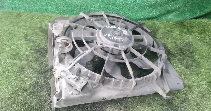 Radiator fan HYUNDAI i30 (FD) 1.6 CRDi 6203874 | B-Parts