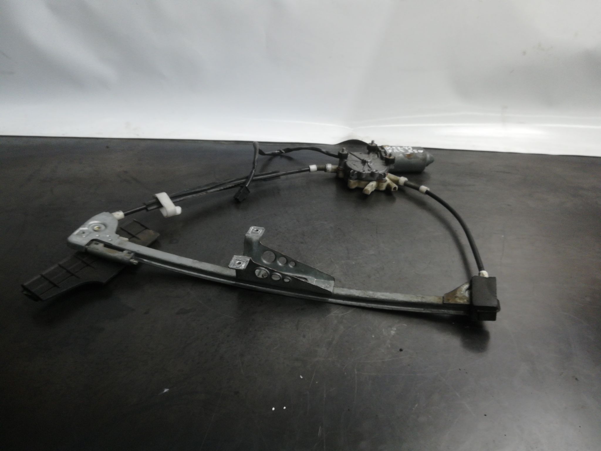 Front left window mechanism AUDI 80 B4 Avant (8C5) 1.9 TDI 6202917 | B ...