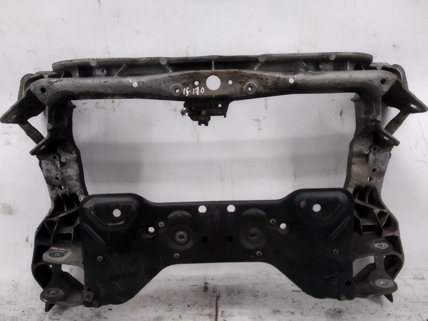 Subframe MERCEDES-BENZ C-CLASS (W203) C 220 CDI (203.006, 203.008) 9581567 | B-Parts