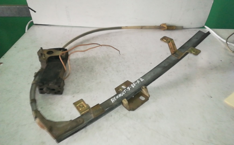 Front right window mechanism RENAULT 9 (L42_) | B-Parts