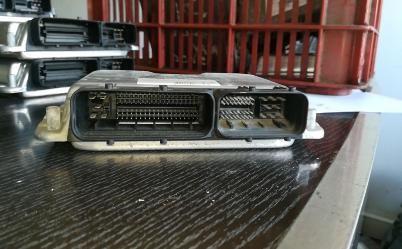 Engine control unit (ECU) VW GOLF IV (1J1) 1.9 TDI 6180277 | B-Parts