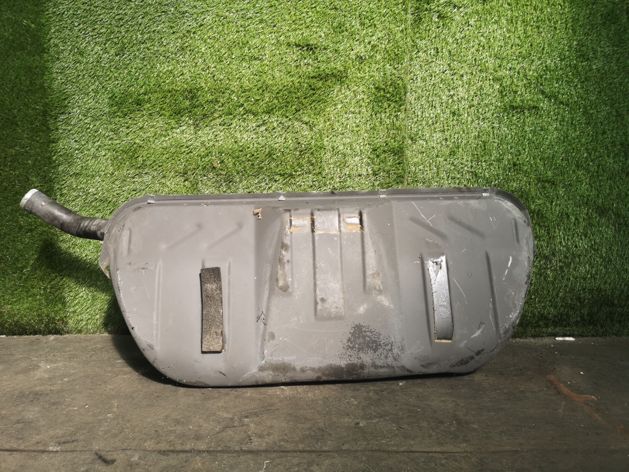 Fuel tank MERCEDES-BENZ 190 (W201) 2.0 (201.022) FERRO | B-Parts