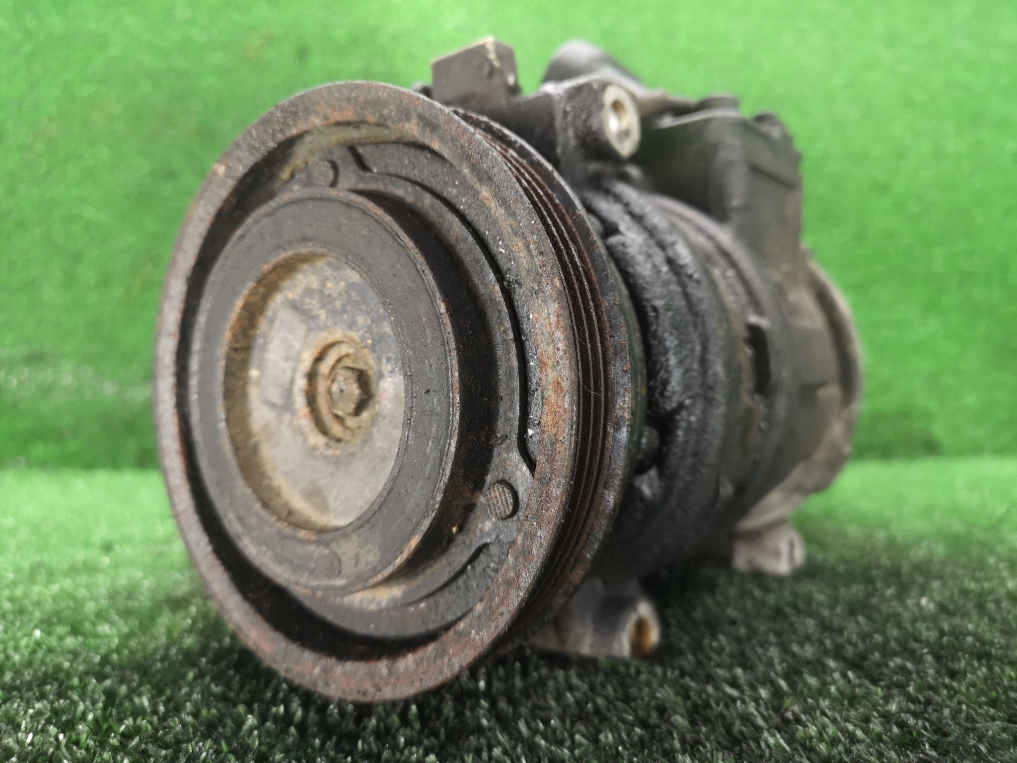 AC compressor BMW 5 (E34) 525 tds 6595670 | B-Parts