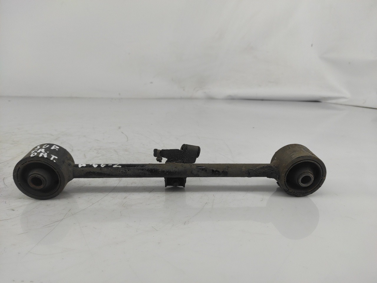 Right rear suspension arm DAIHATSU TERIOS (J1_) 1.3 4WD (J102) 8316456 ...