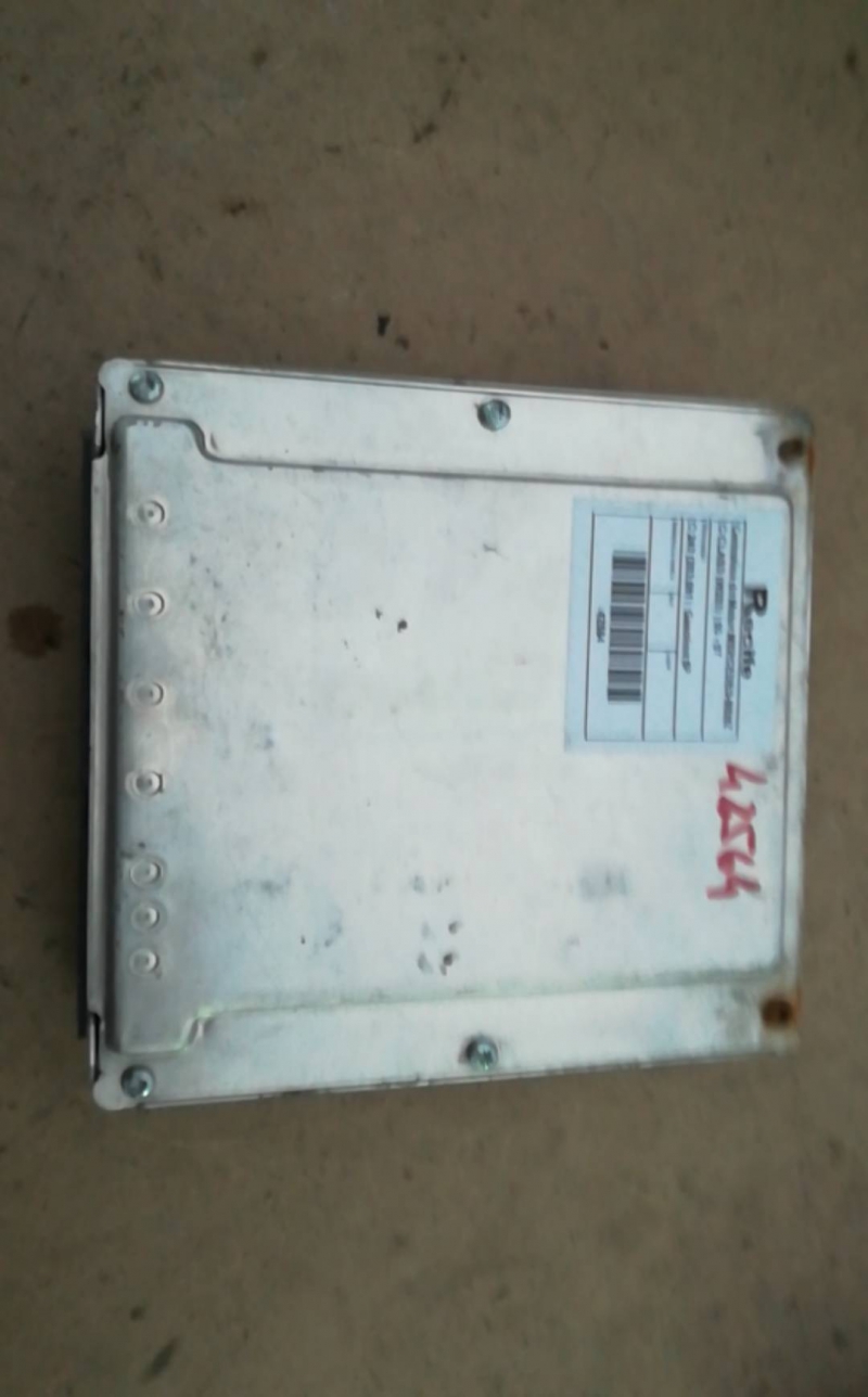 Engine control unit (ECU) MERCEDES-BENZ C-CLASS (W203) C 240 (203.061 ...