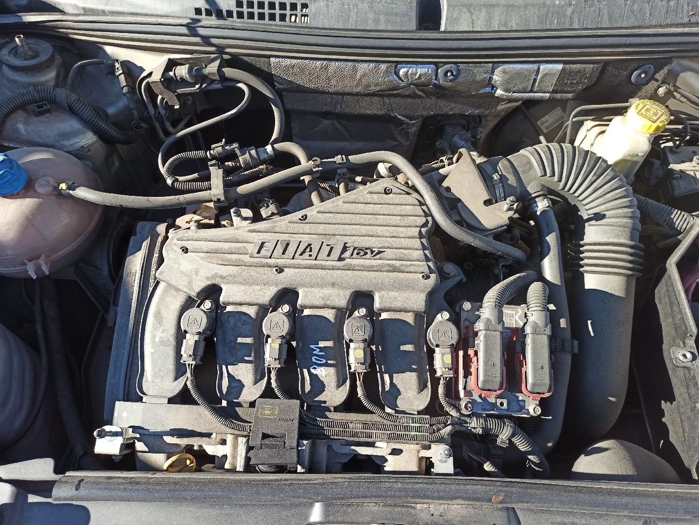 Engine FIAT STILO (192_) 1.6 16V (192_XB1A) 8204140 | B-Parts