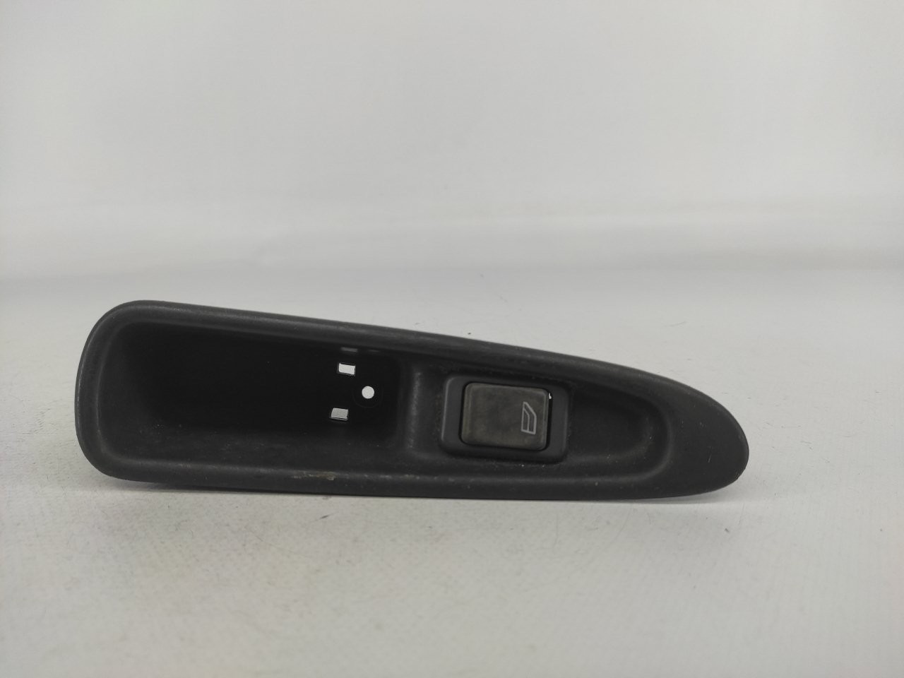Left rear window switch VOLVO V40 Estate (645) 7788052 | B-Parts