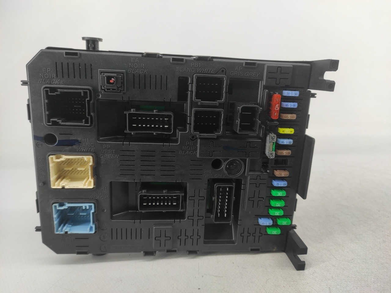 Fuse box CITROËN C5 III Break (RW_) 2.0 HDi 140 9454315 | B-Parts