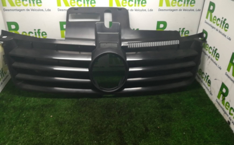 Front grille VW POLO (9N_, 9A_) 1.4 TDI 6222264 | B-Parts