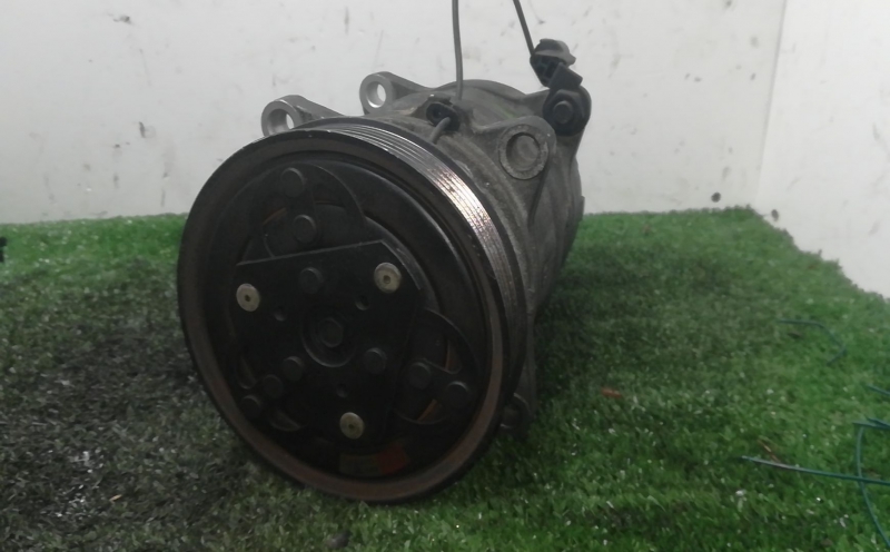 AC compressor VOLVO V40 Estate (645) 1.9 DI 6232655 | B-Parts