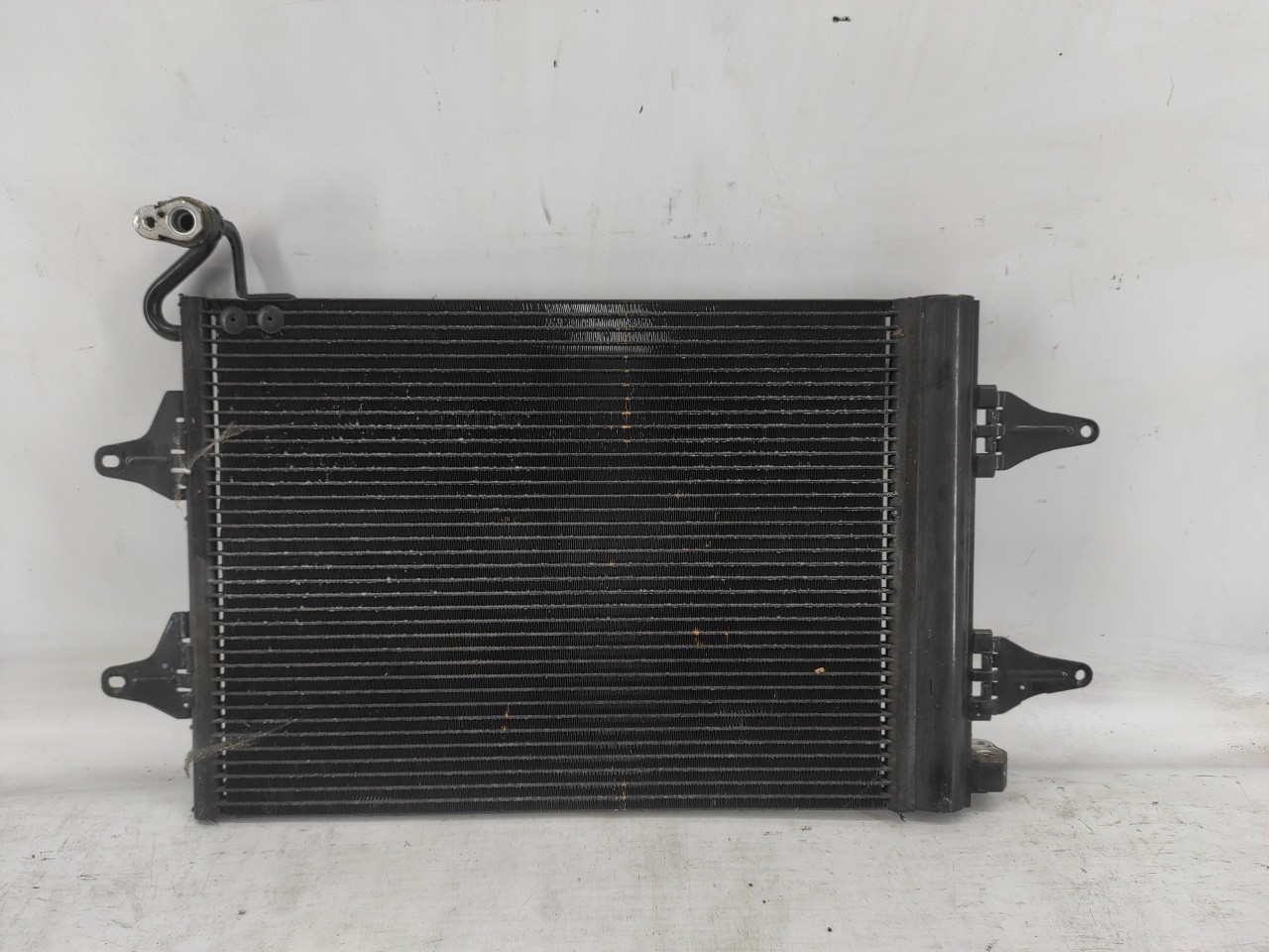 AC radiator VW POLO IV (9N_, 9A_) 1.4 TDI 8246089 | B-Parts