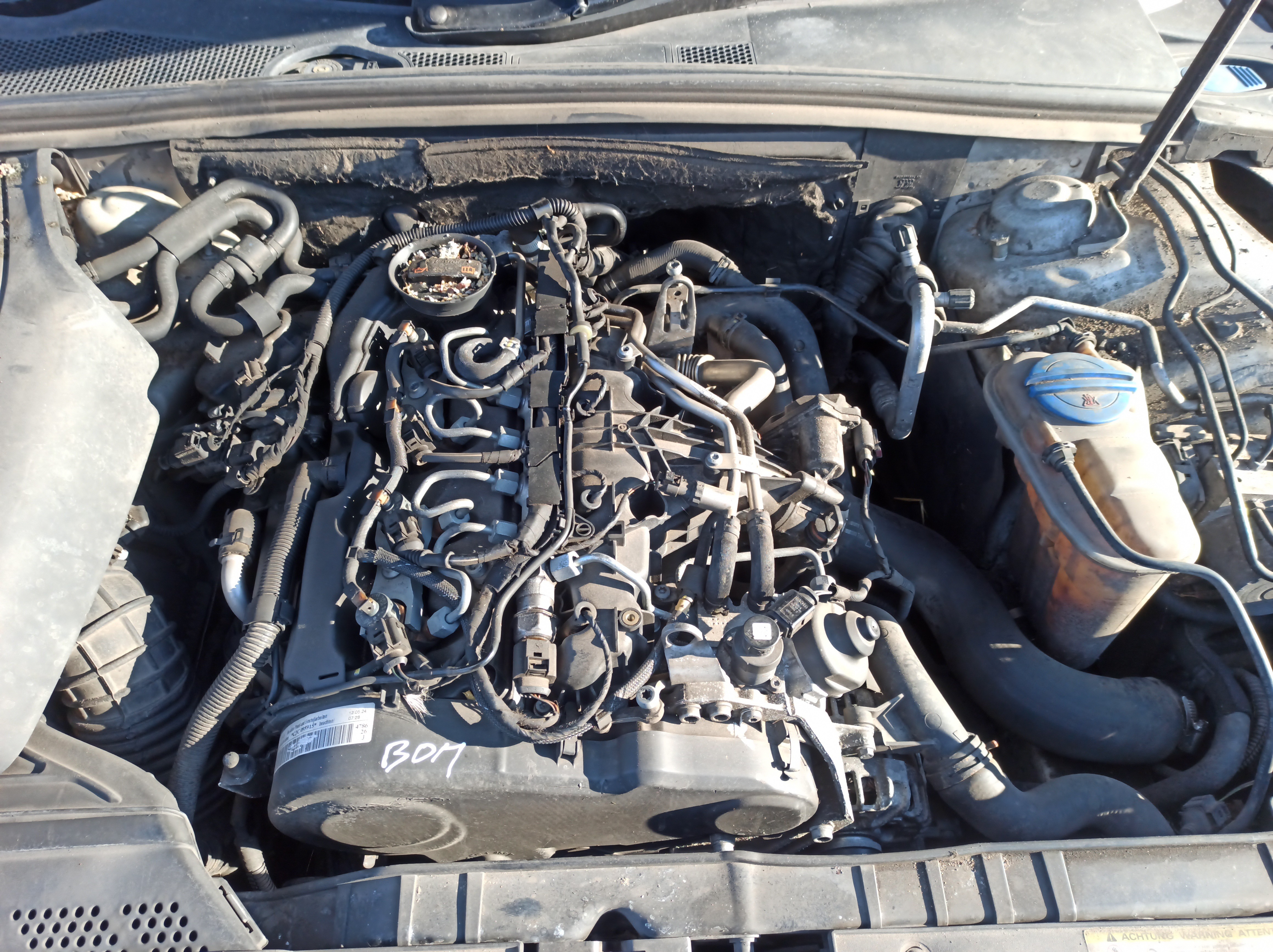 Engine AUDI A4 B8 (8K2) 2.0 TDI 8872534 | B-Parts