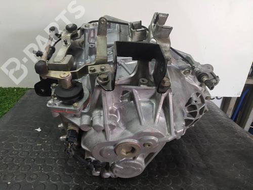 Manual gearbox DODGE CALIBER 2.0 CRD 9436967 | B-Parts