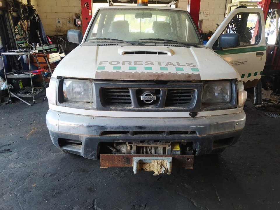 Grilles de calandre NISSAN PICK UP (D22) 2.5 TD 4WD 8702153 | B-Parts