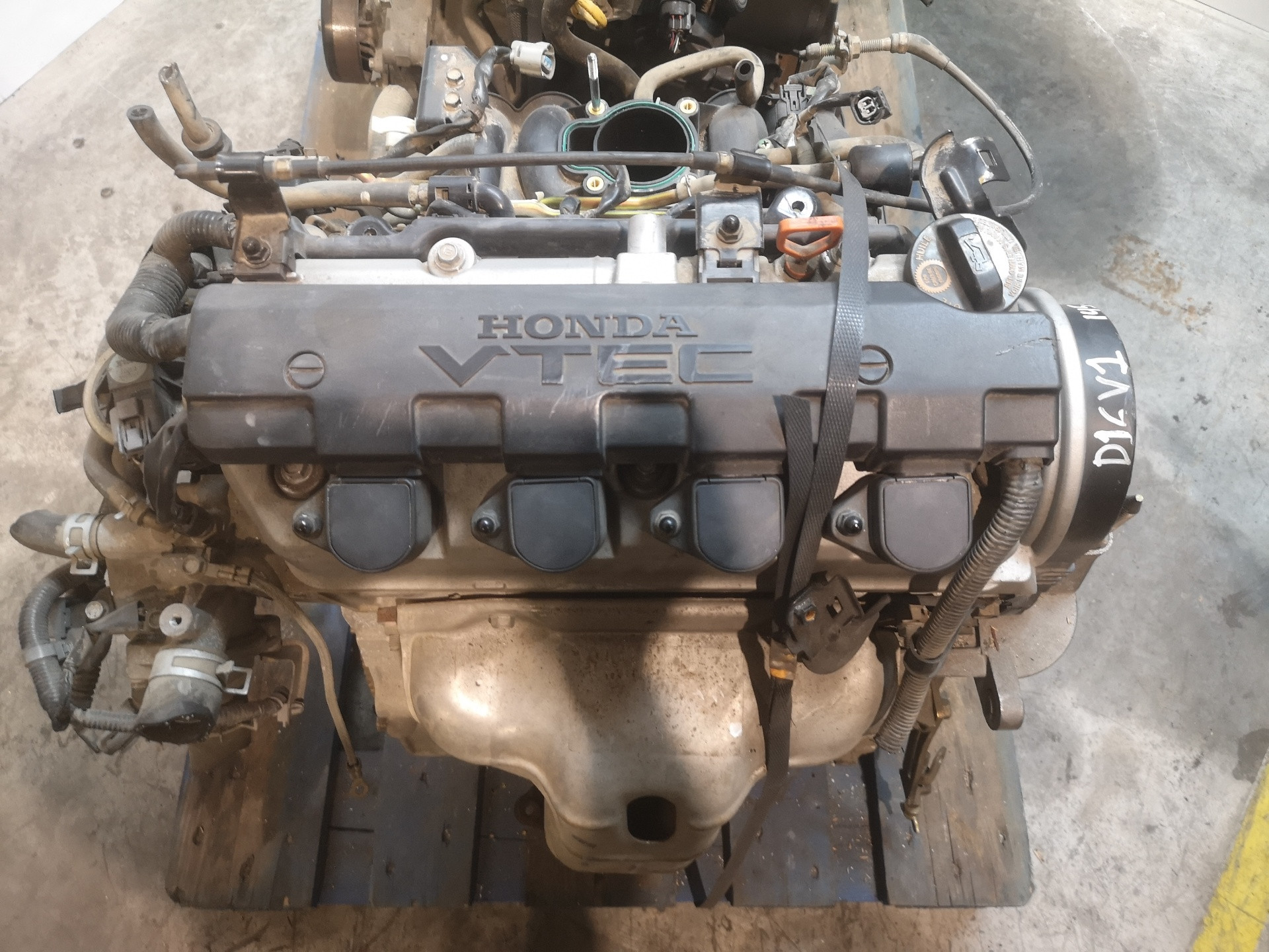 Engine HONDA CIVIC VII Hatchback (EU, EP, EV) 1.6 i (EP2, EU8, EU6 ...