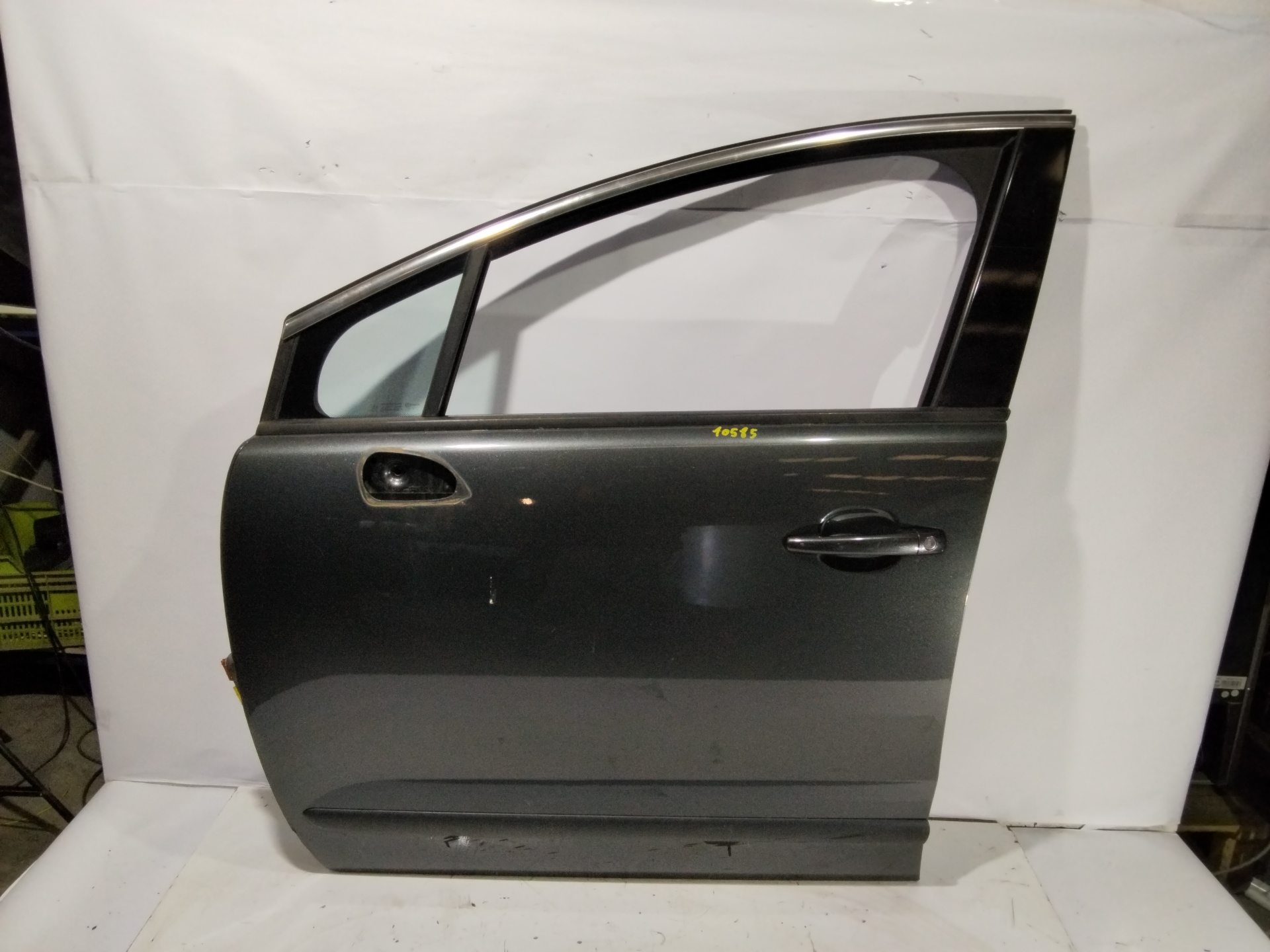 Left front door PEUGEOT 3008 I MPV (0U_) 1.6 HDi 31215320 | B-Parts