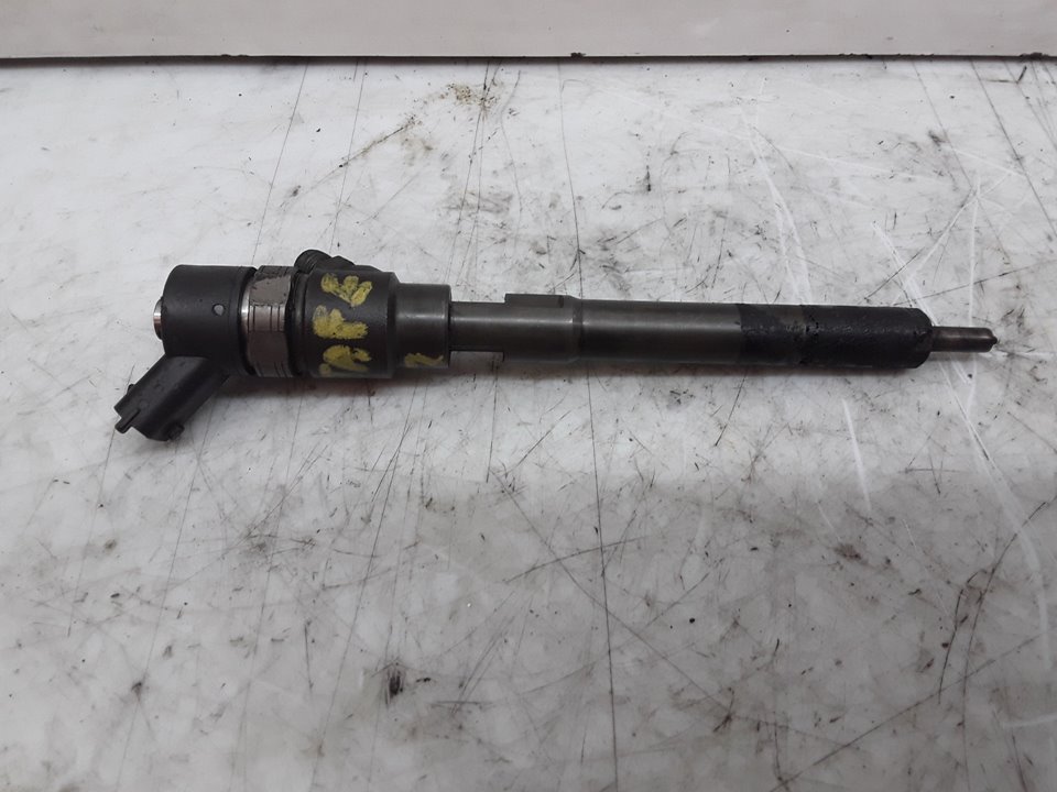 Injector HYUNDAI SANTA FÉ II SUV Van (CM) CRDi 4x4 8692224 | B-Parts