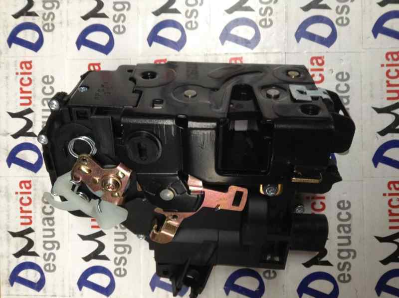 Fechadura trás direita VW GOLF IV (1J1) 8558149 | B-Parts