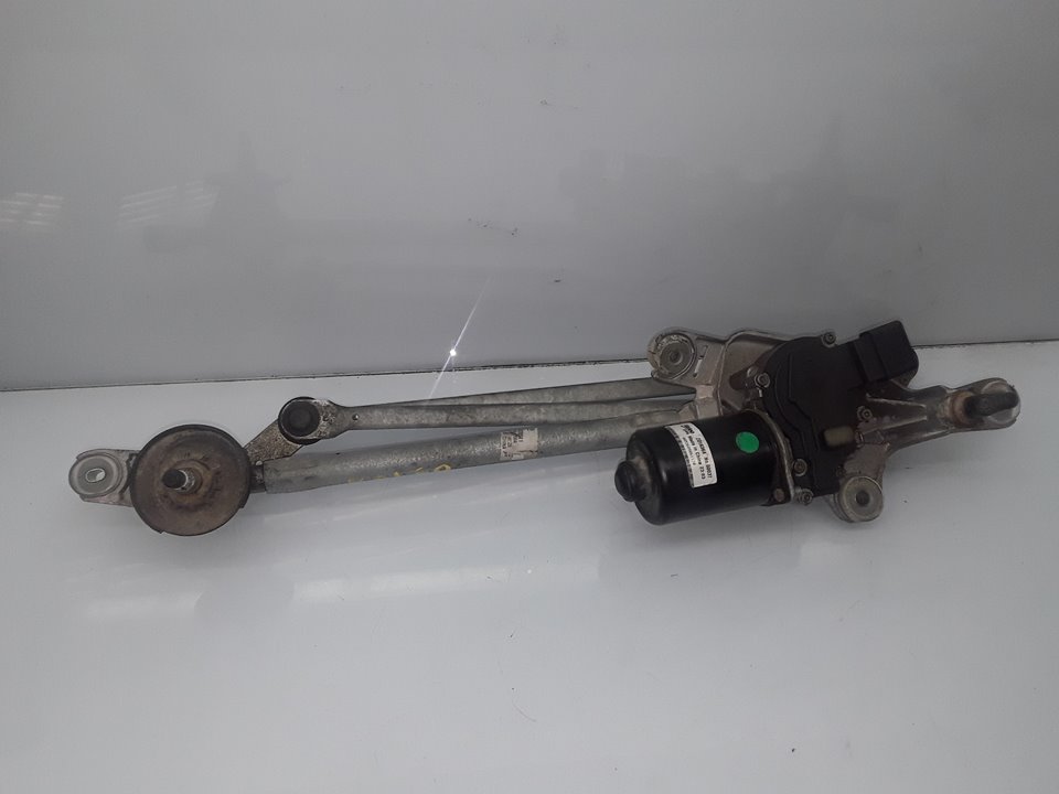 Front wiper motor RENAULT KOLEOS I (HY_) 2.0 dCi 4x4 (HY0K) 9075785 | B ...