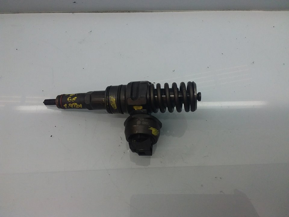 Injector VW GOLF IV (1J1) 1.9 TDI 9060423 | B-Parts