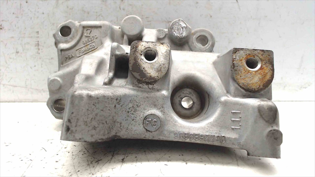 Engine mount LAND ROVER FREELANDER 2 (L359) 2.2 TD4 4x4 9399135 | B-Parts