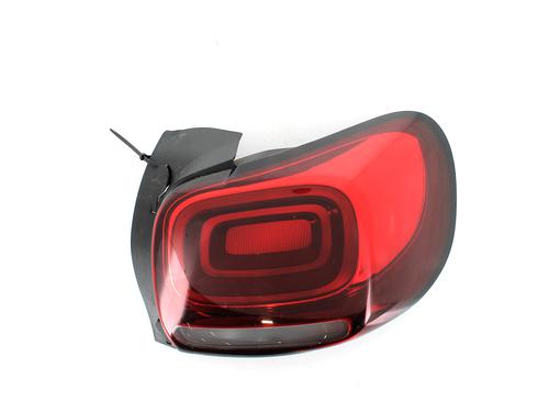 Piloto trasero derecho CITROËN C3 AIRCROSS II (2R_, 2C_) 7738046 | B-Parts