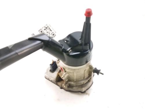 Pompe de direction assistée PEUGEOT 308 SW I (4E_, 4H_) 1.6 HDi 10666611 | B-Parts