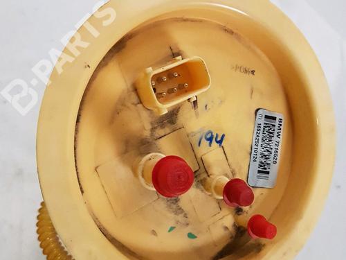 Pompe à carburant BMW X3 (F25) xDrive 30 d 10537758 | B-Parts