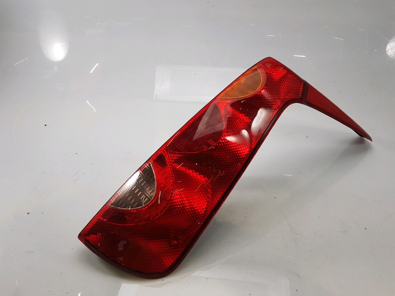 Fanale posteriore destro NISSAN NOTE (E11, NE11) 1.6 11255935 | B-Parts