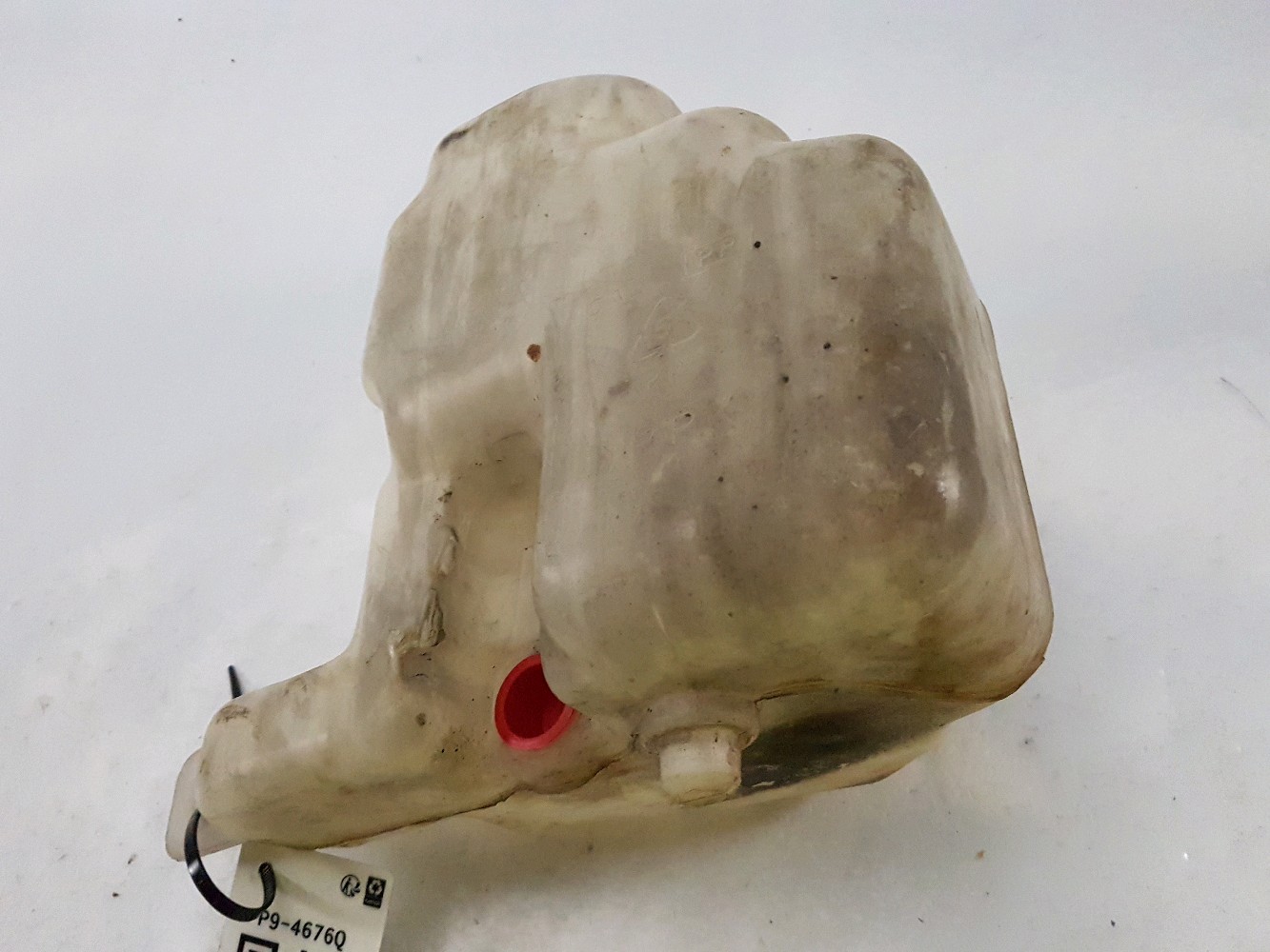 Windscreen washer tank MITSUBISHI L200 (K7_T, K6_T) 2.5 TD 4WD 10438518 ...