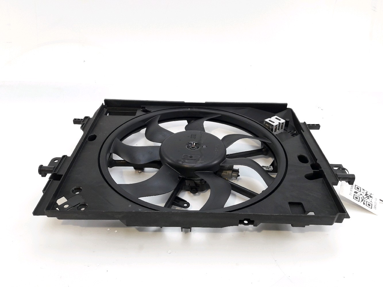 Radiator fan NISSAN JUKE (F16_) DIG-T 117 10475350 | B-Parts