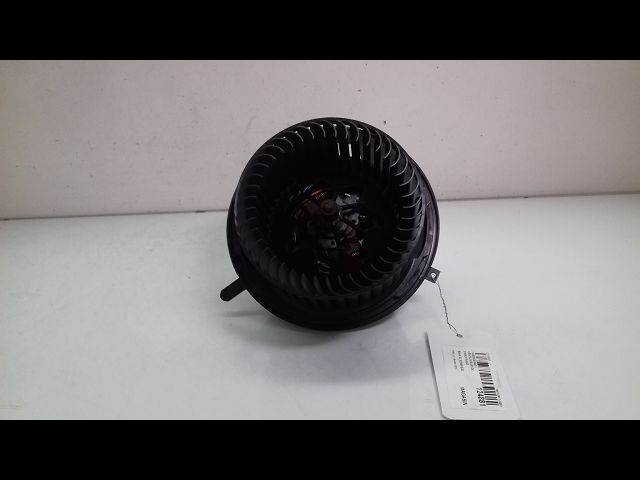 Heater blower motor BMW X3 (F25) xDrive 20 d 9513714 | B-Parts