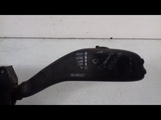 Switch VW POLO V (6R1, 6C1) 1.6 TDI 8995812 | B-Parts